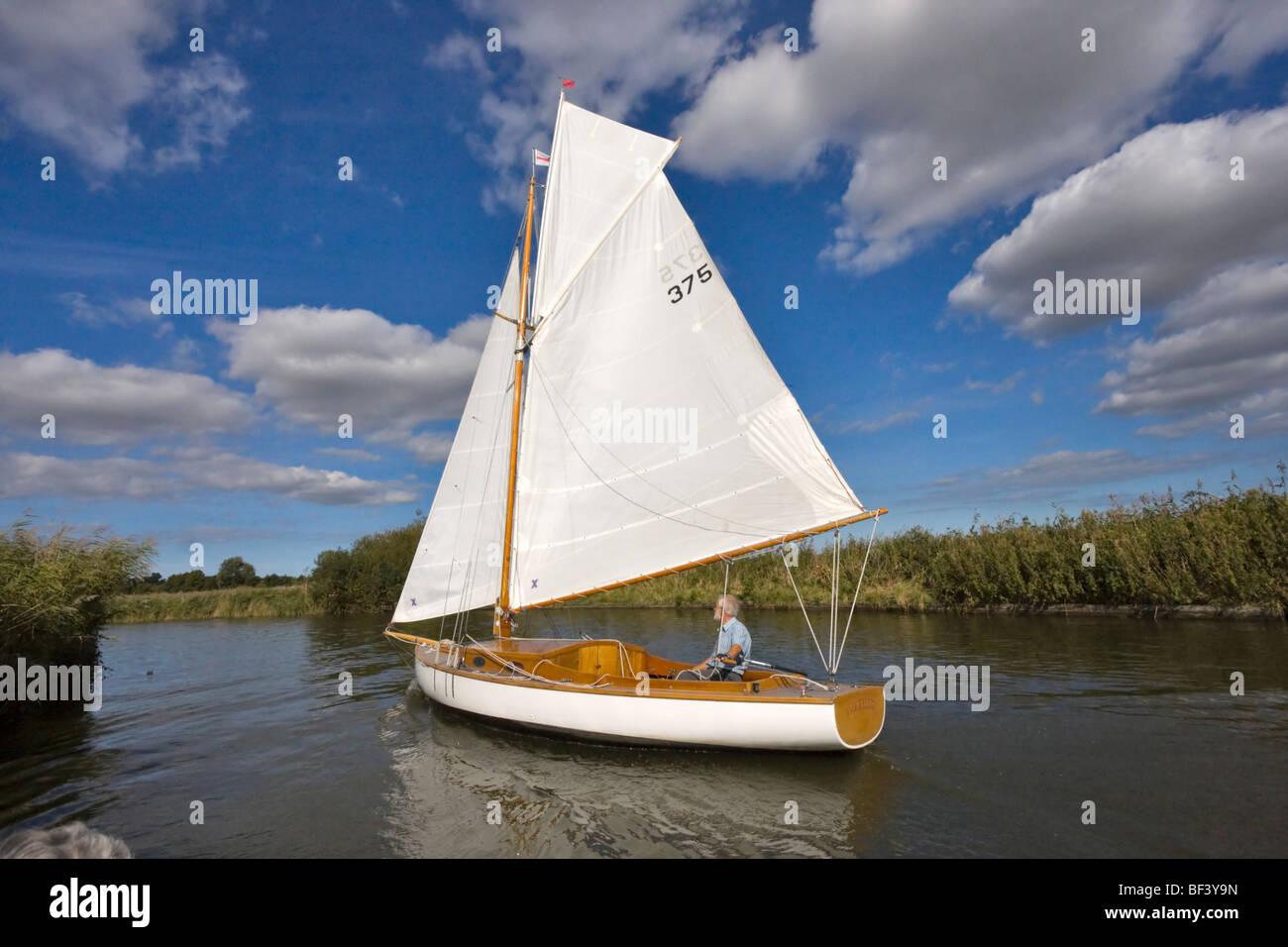 Sailing on the Norfolk Broads Stock Photo - Alamy