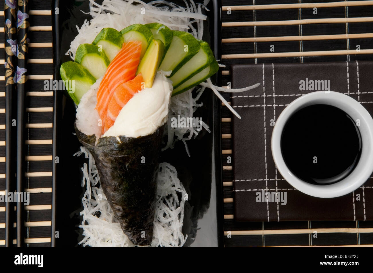 Temaki sushi hi-res stock photography and images - Alamy