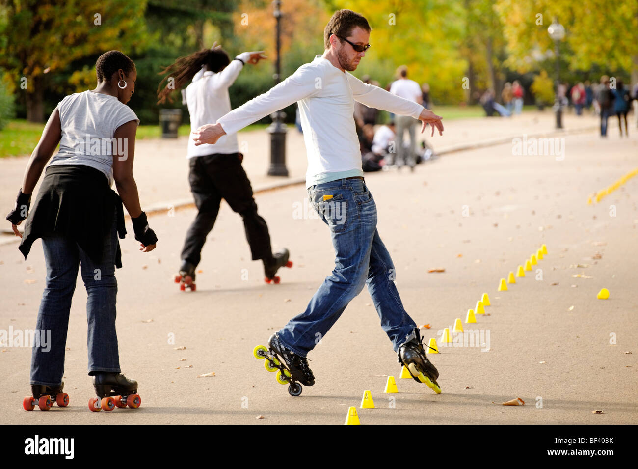 Inline skating freestyle hi-res stock photography and images - Alamy