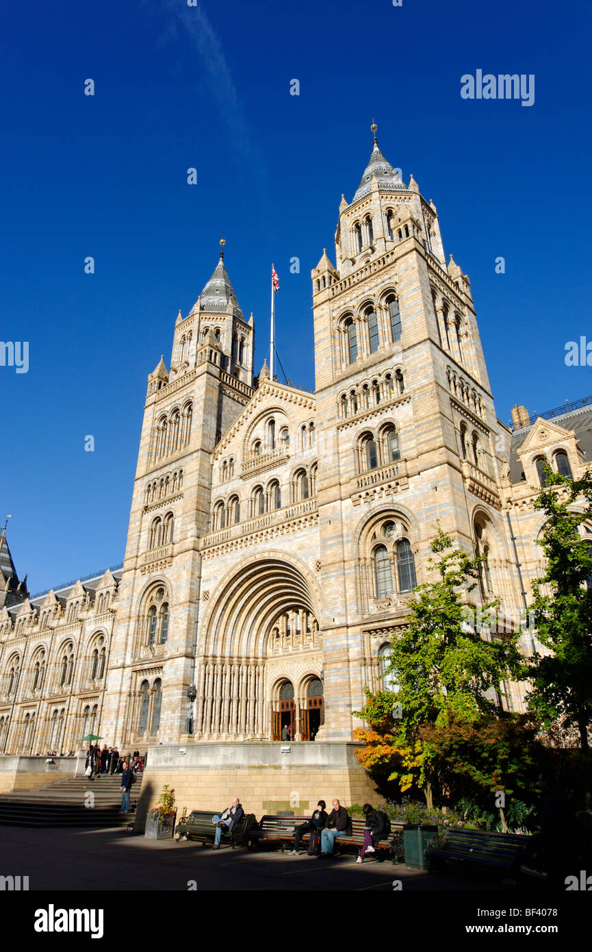 Waterhouse building of the Natural History Museum front entrance ...