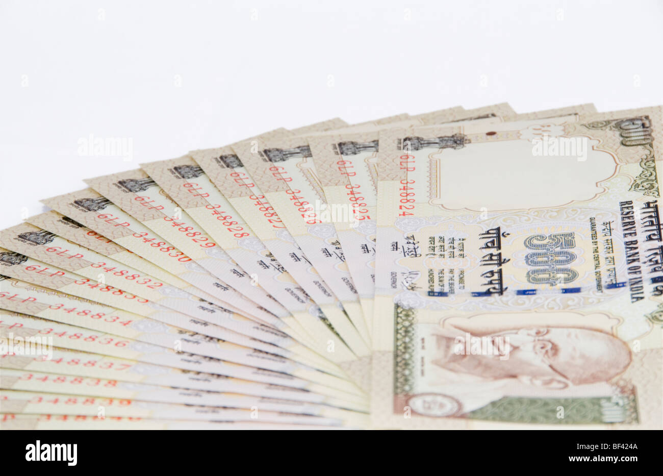 Indian currency, 100 RS and 1000 RS Stock Photo - Alamy