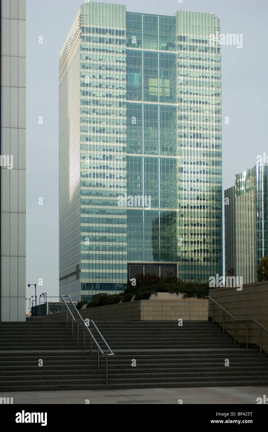 High Rise District Canary Wharf High Resolution Stock Photography and ...