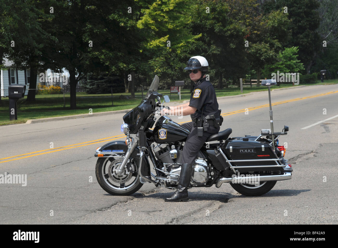 Police officer usa hi-res stock photography and images - Alamy