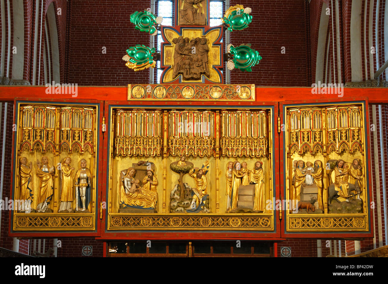 Altar biblical hi-res stock photography and images - Alamy