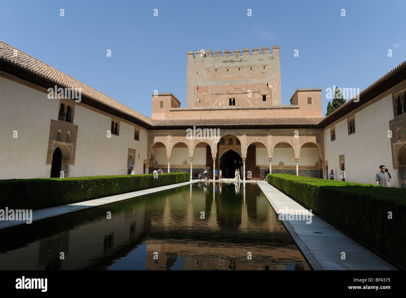 The Courtyard of The Myrtles, Comares Palace, Nasrid Palace, The ...