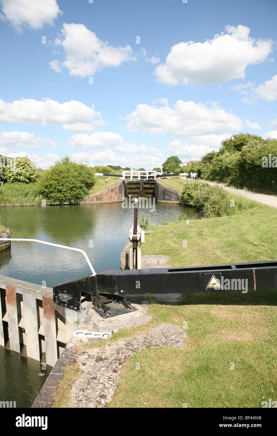 Caen Hill Locks Devizes Wiltshire England Stock Photo - Alamy