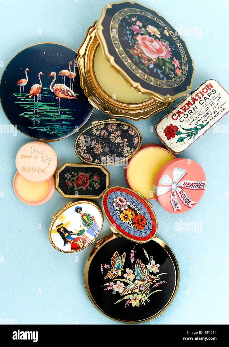 Garland collection hi-res stock photography and images - Alamy