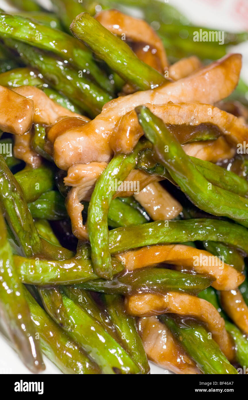 chinese food grilled chicken filet strips with string beans in spicy ...
