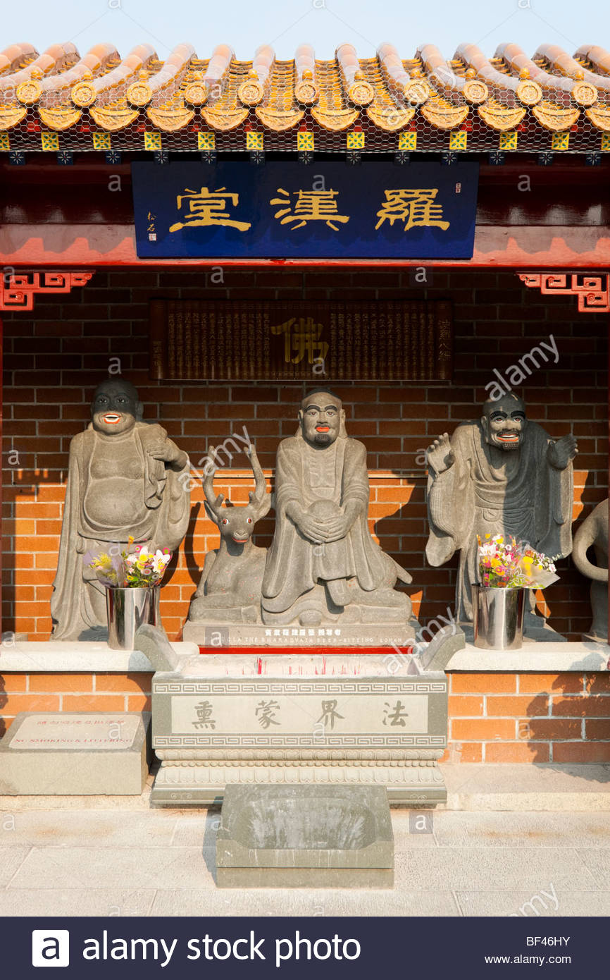 18 Statues High Resolution Stock Photography and Images - Alamy