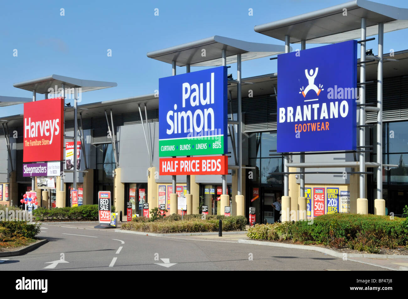 Lakeside shopping centre thurrock hi-res stock photography and images ...