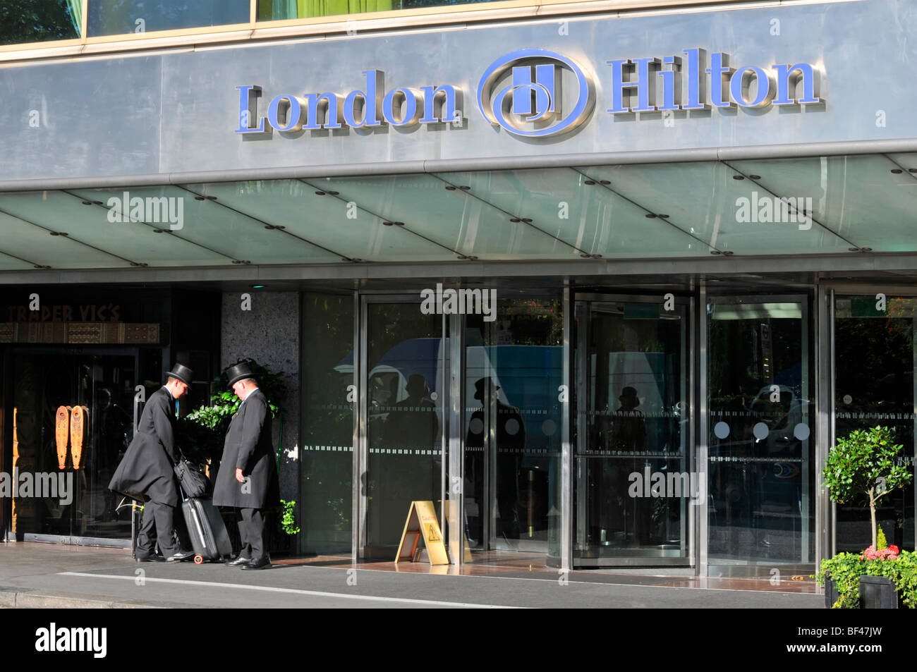 Hotel entrance doorman hi-res stock photography and images - Alamy