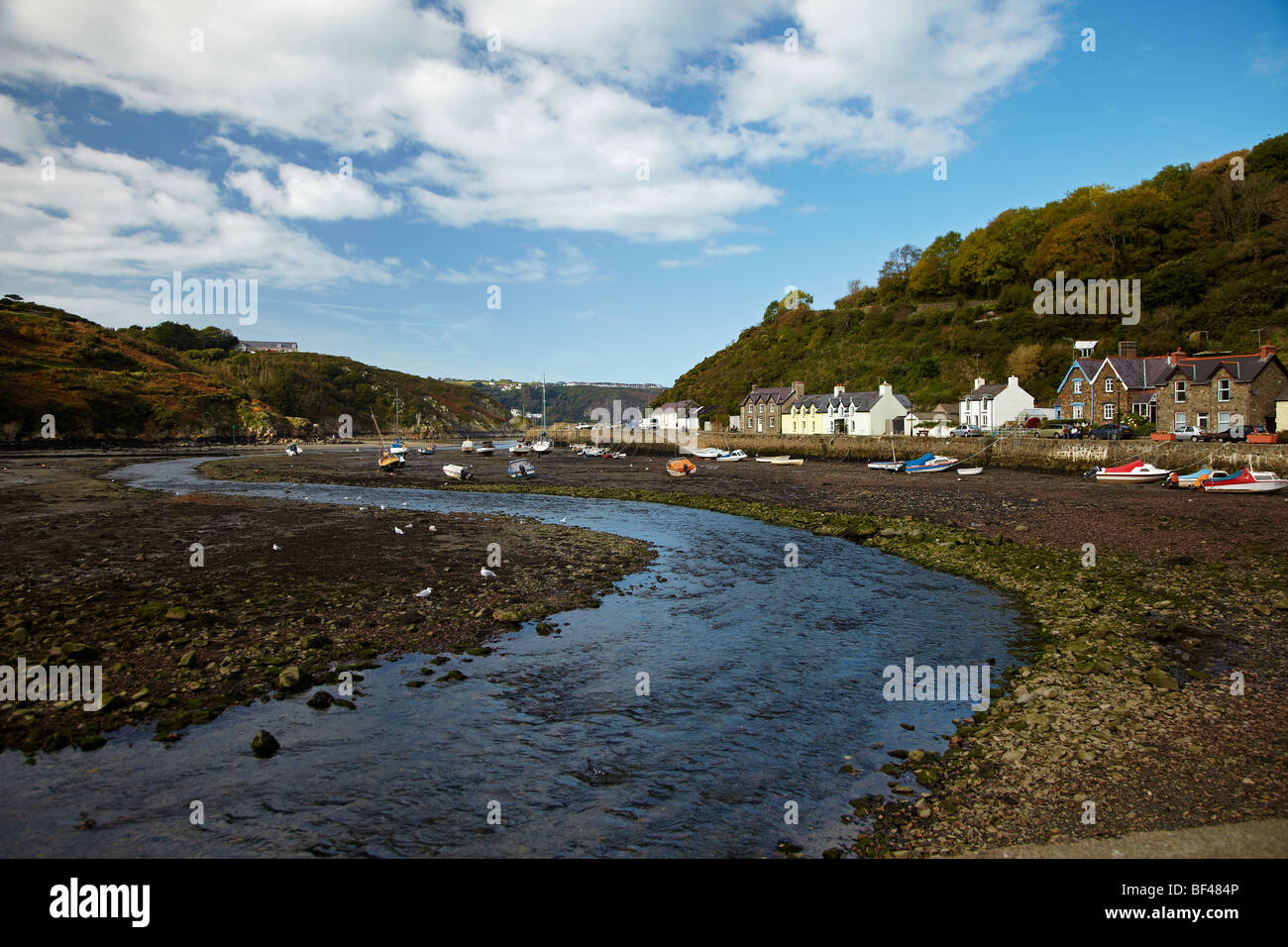 Lower town harbour fishguard pembrokeshire hi-res stock photography and ...