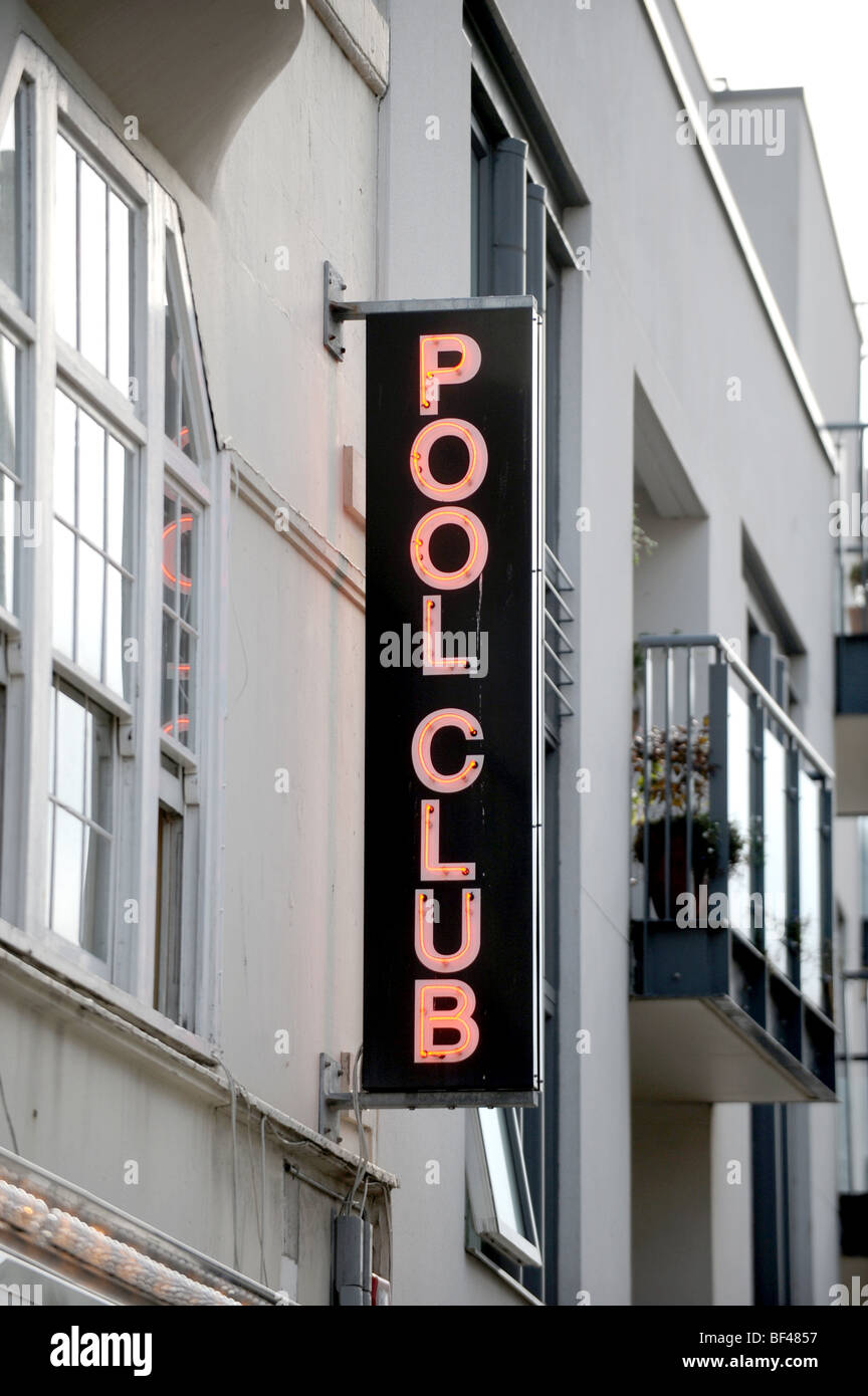 Pool sign uk hi-res stock photography and images - Alamy