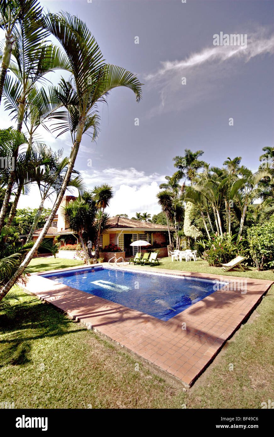 Colombian country hi-res stock photography and images - Alamy