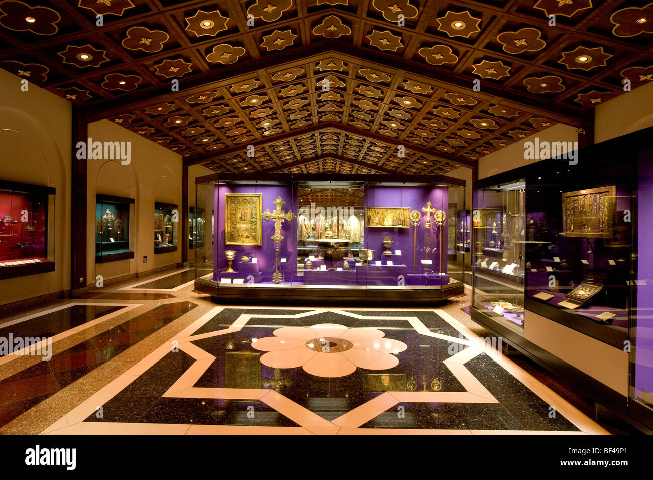 Royal Kykkos monastery, courtyard, Orthodox monastery, icons, mosaics ...