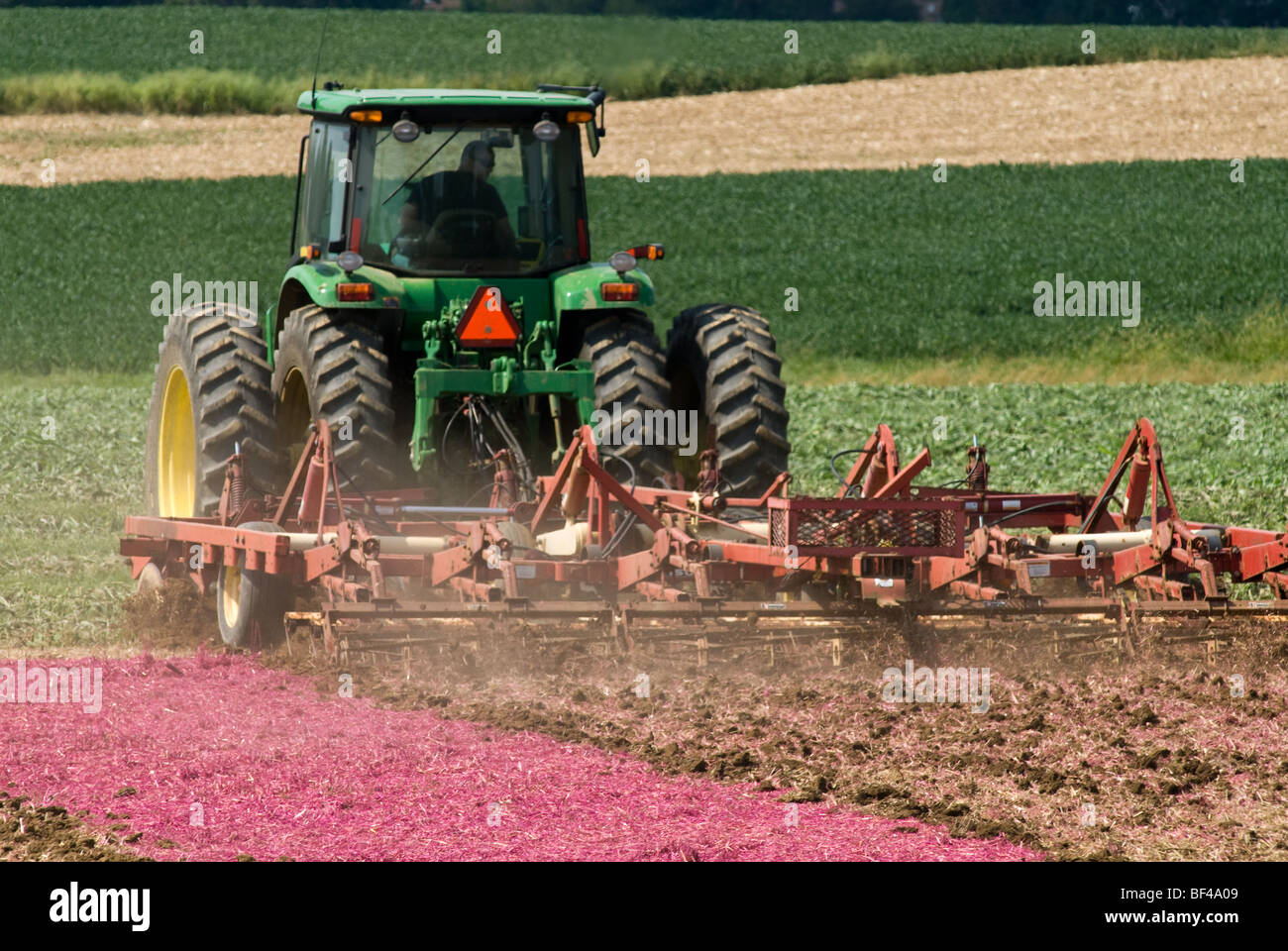 Earth tillage hi-res stock photography and images - Alamy
