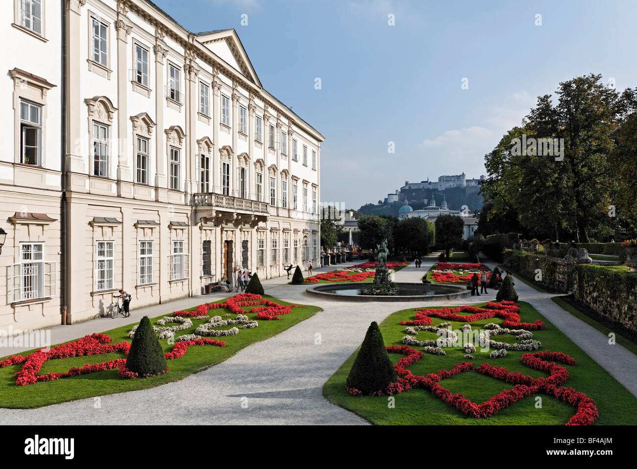Schloss Mirabell palace and Mirabell Gardens, Salzburg, Austria, Europe ...
