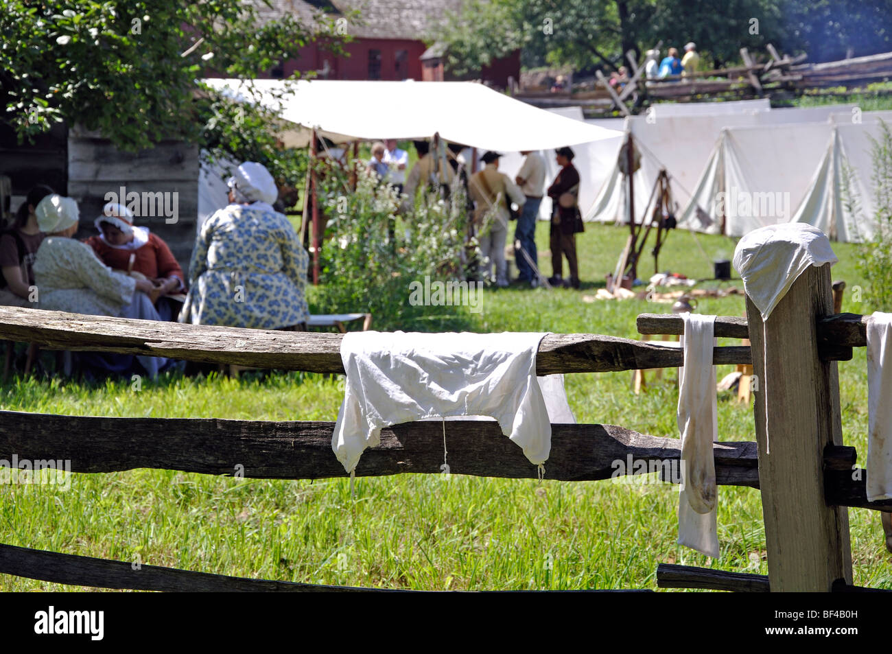 Life at military tent camp - costumed American Revolutionary War (1770 ...