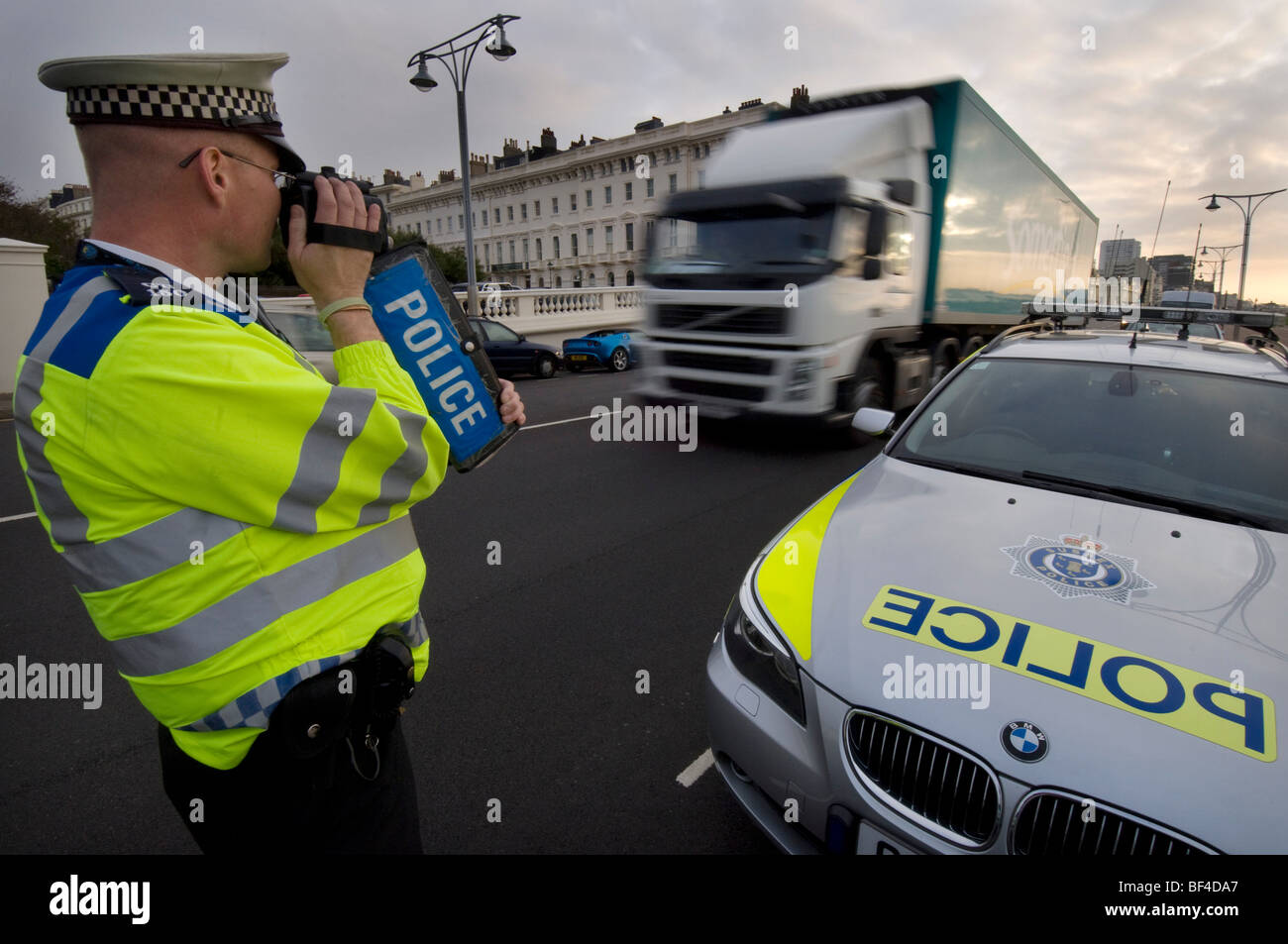 Police using speed camera uk hi-res stock photography and images - Alamy