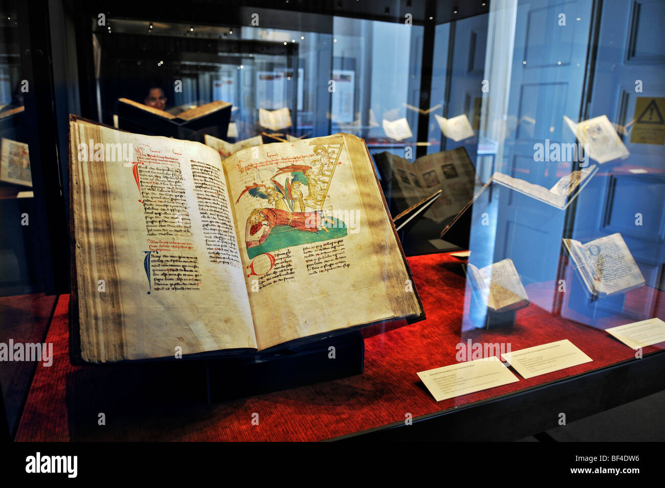Bavarian State Library, first floor, exhibition in the Treasury, When ...