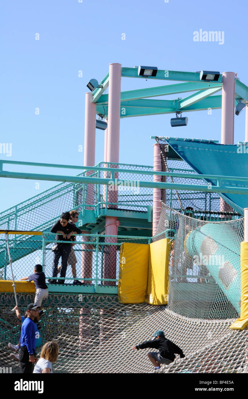Children at SeaWorld, San Antonio, Texas - the largest SeaWorld in the ...