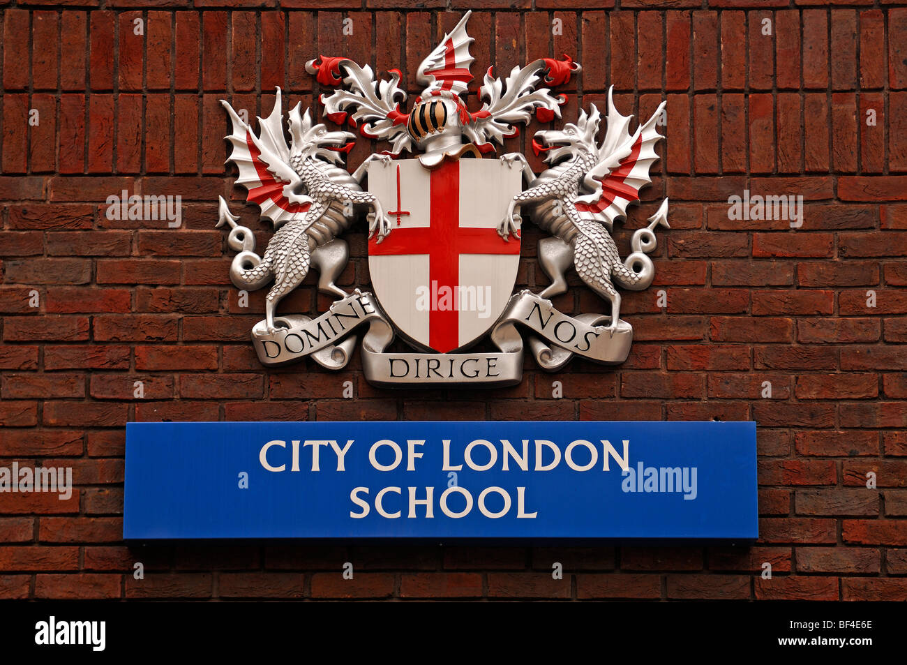 Victoria School Logo