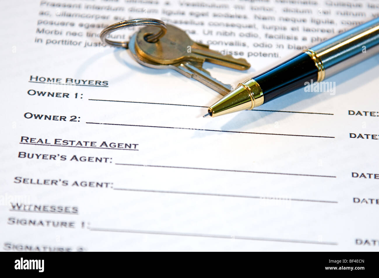 Signing a contract for the sale of a home Stock Photo - Alamy