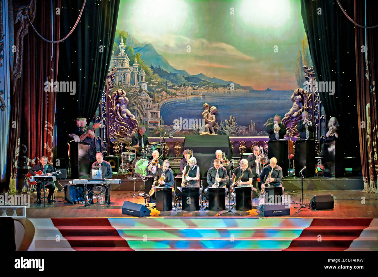 Music hall ballroom hi-res stock photography and images - Alamy