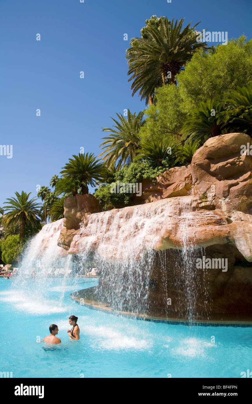 Are Dogs Allowed At The Mirage Las Vegas Pool