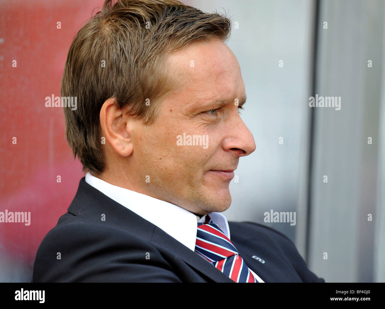 Football club manager hi-res stock photography and images - Alamy