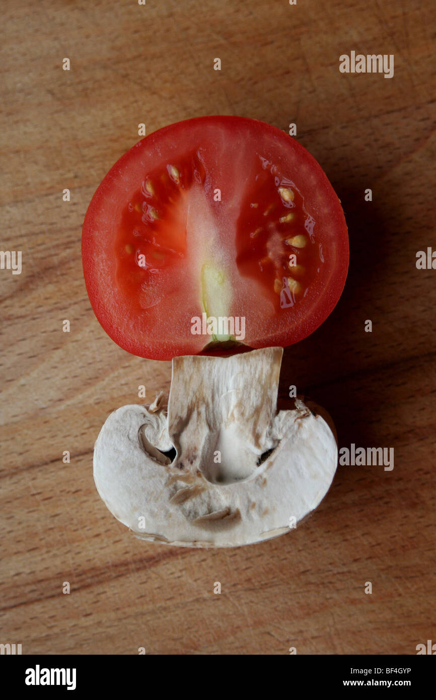 Half of mushroom hi-res stock photography and images - Alamy