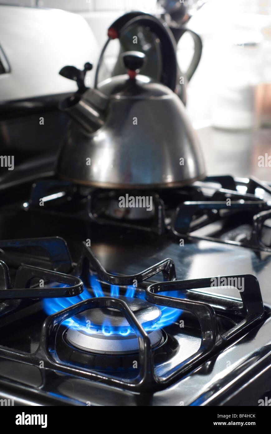 Kitchen gas oven stove hi-res stock photography and images - Alamy