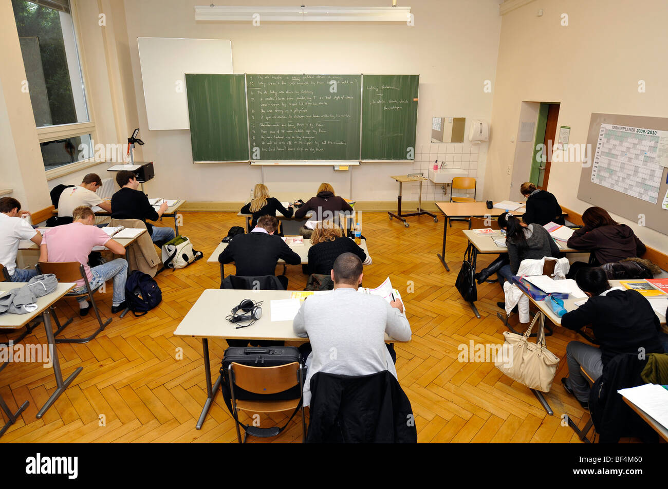 Professional development classroom hi-res stock photography and images ...