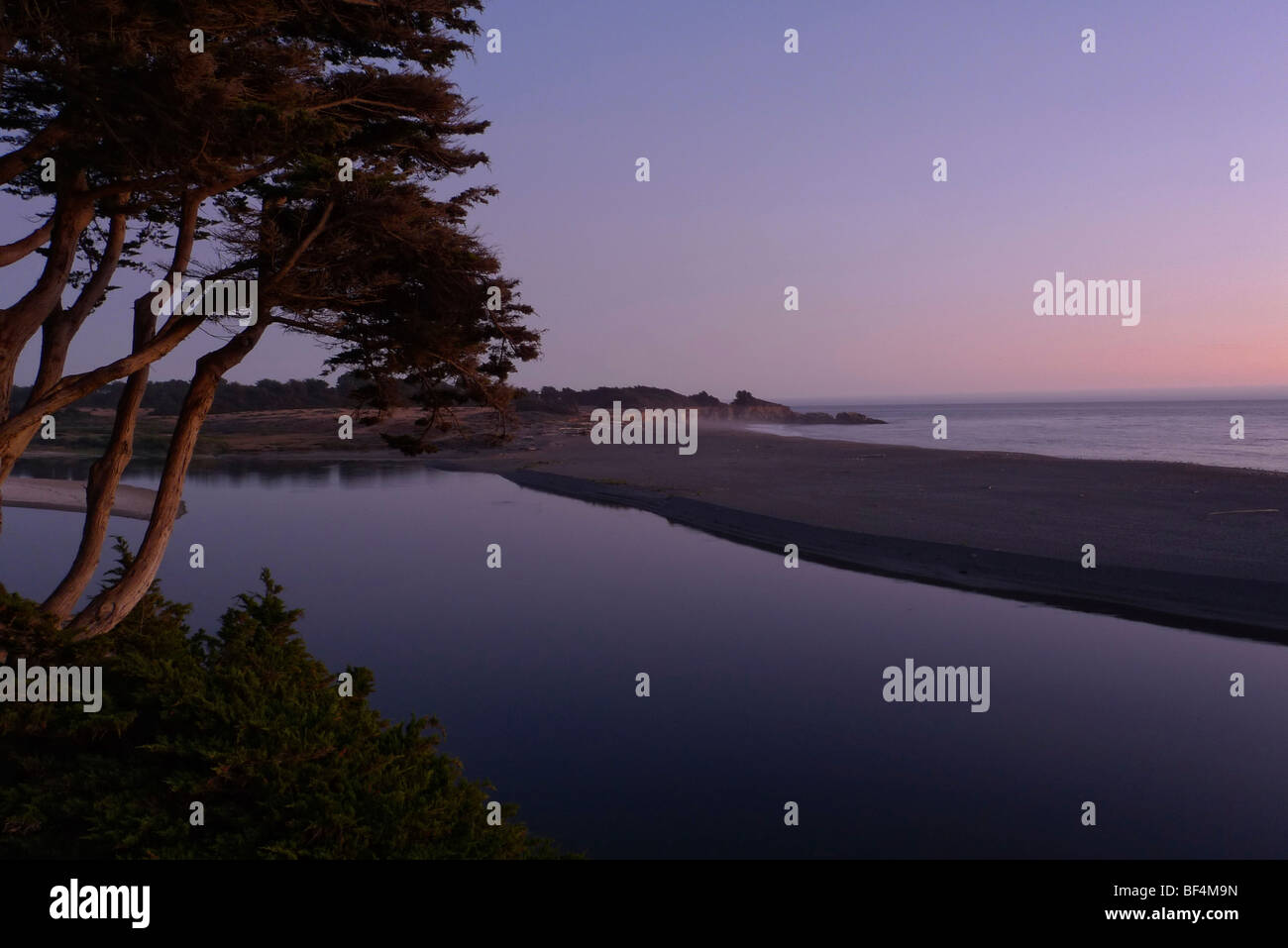 Usa sunset ocean beach hi-res stock photography and images - Alamy