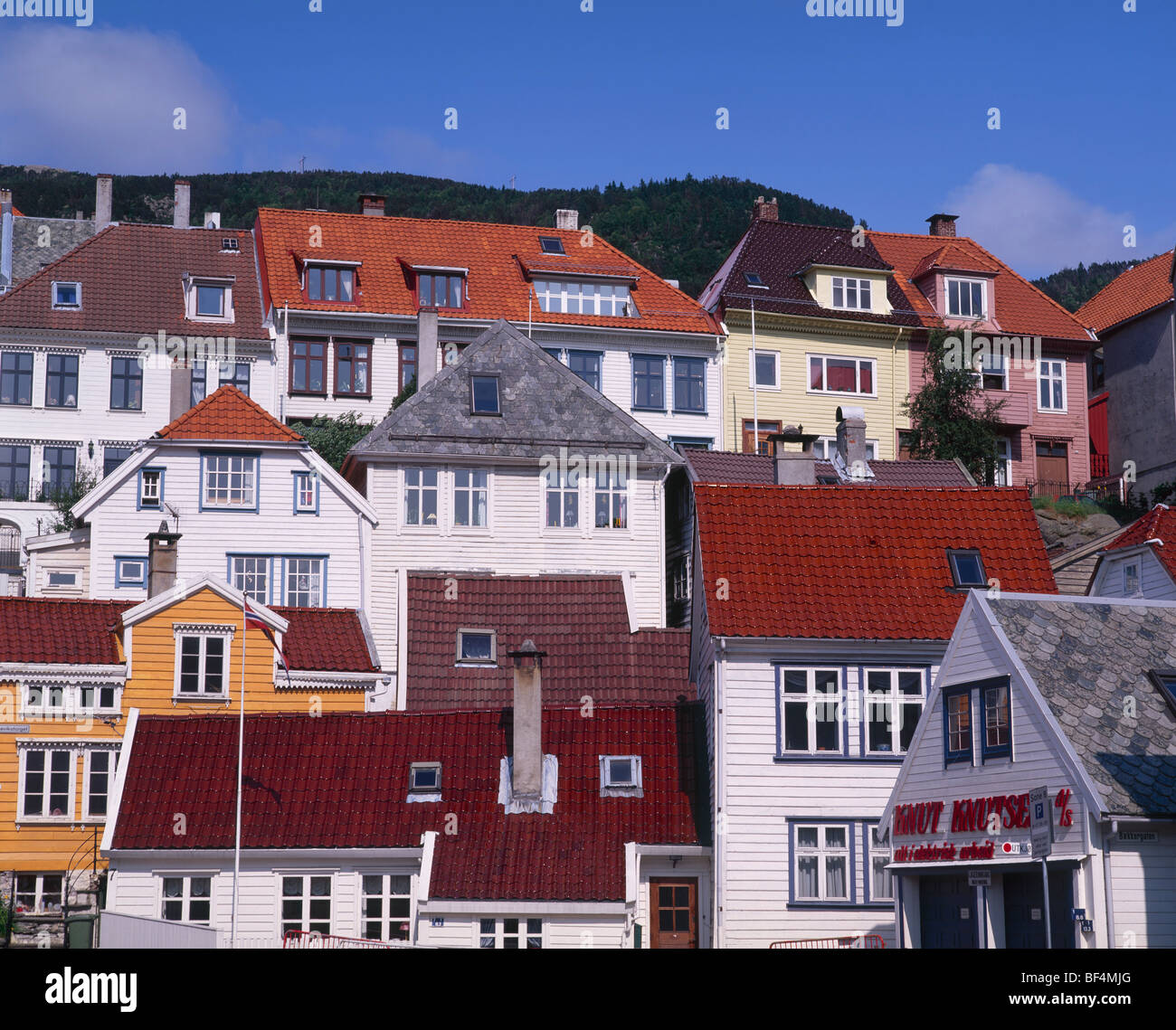 Typical norwegian homes hi-res stock photography and images - Alamy