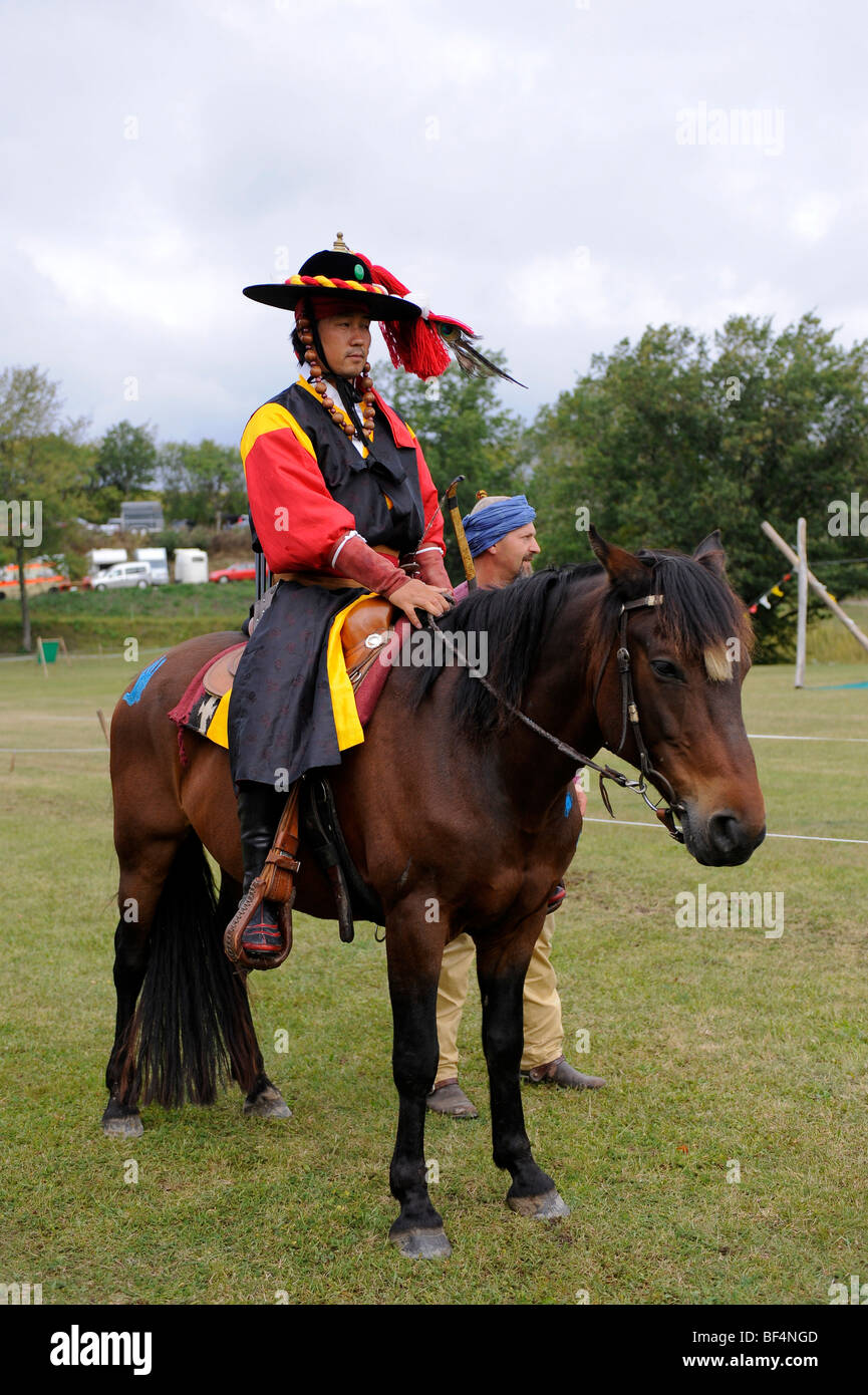 A Korean participant in a classic costume on his horse, open Eocha ...