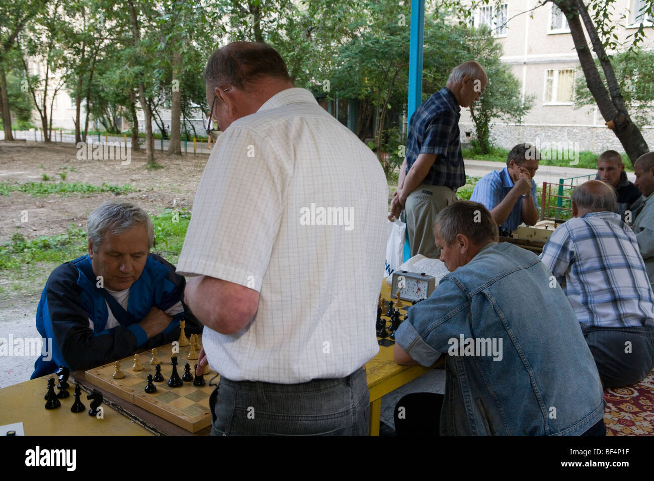 Chess players ekaterinberg russia Stock Photo - Alamy