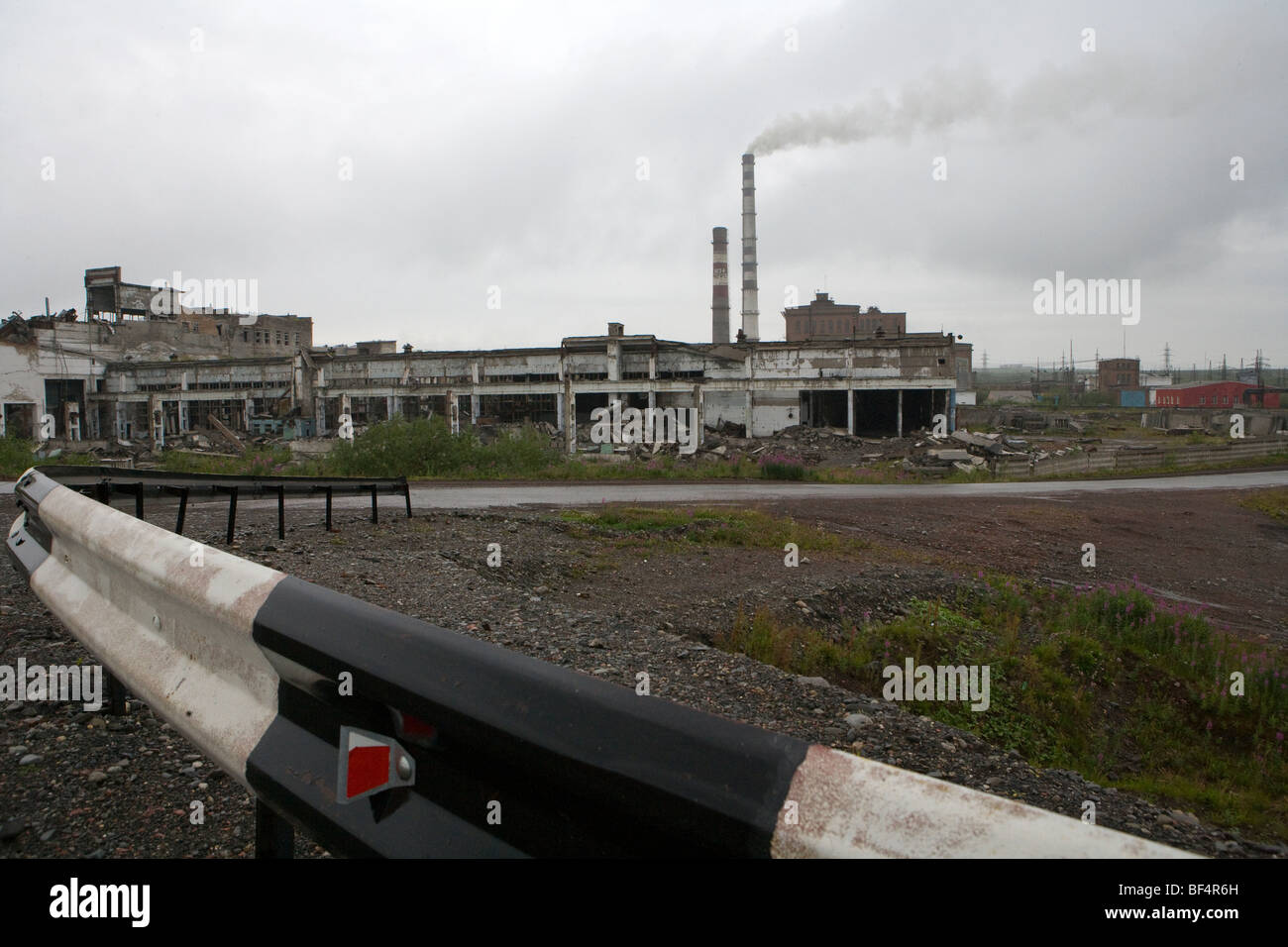 factory coal mine vorkuta russian arctic Stock Photo - Alamy