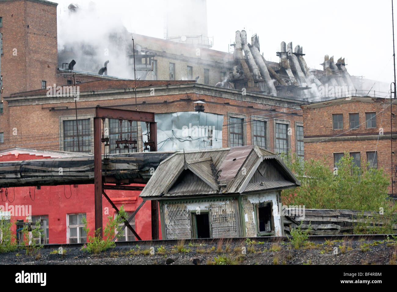 Coal mines emitting smoke, Vorkuta, Arctic Russia, Russia Stock Photo ...