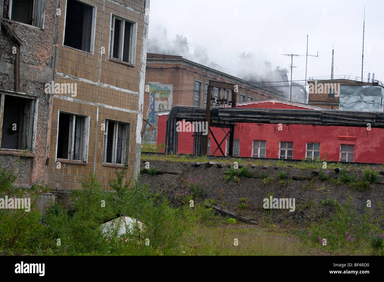 vorkuta coal mines arctic russia Stock Photo - Alamy