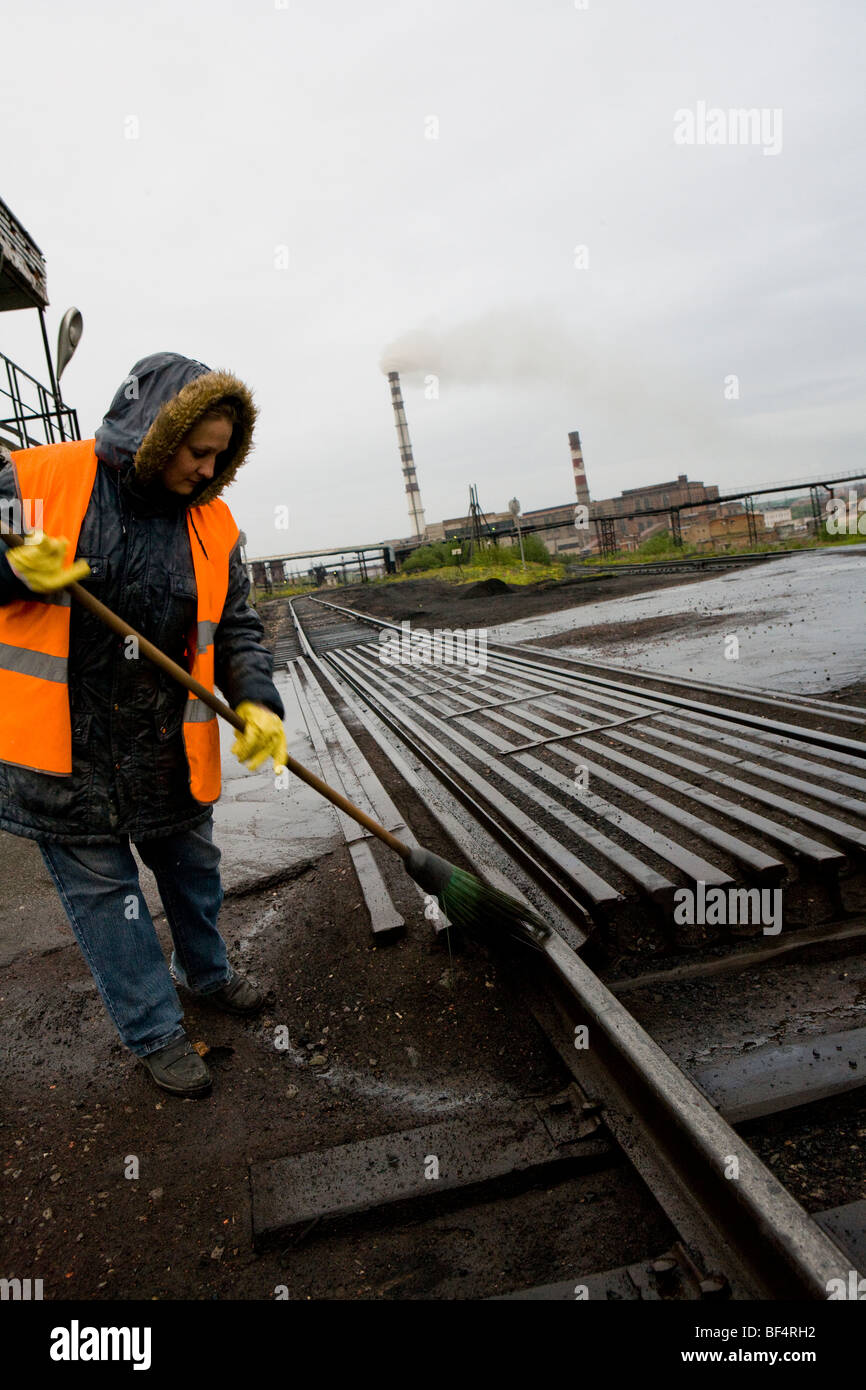Vorkuta coal mines arctic russia hi-res stock photography and images ...