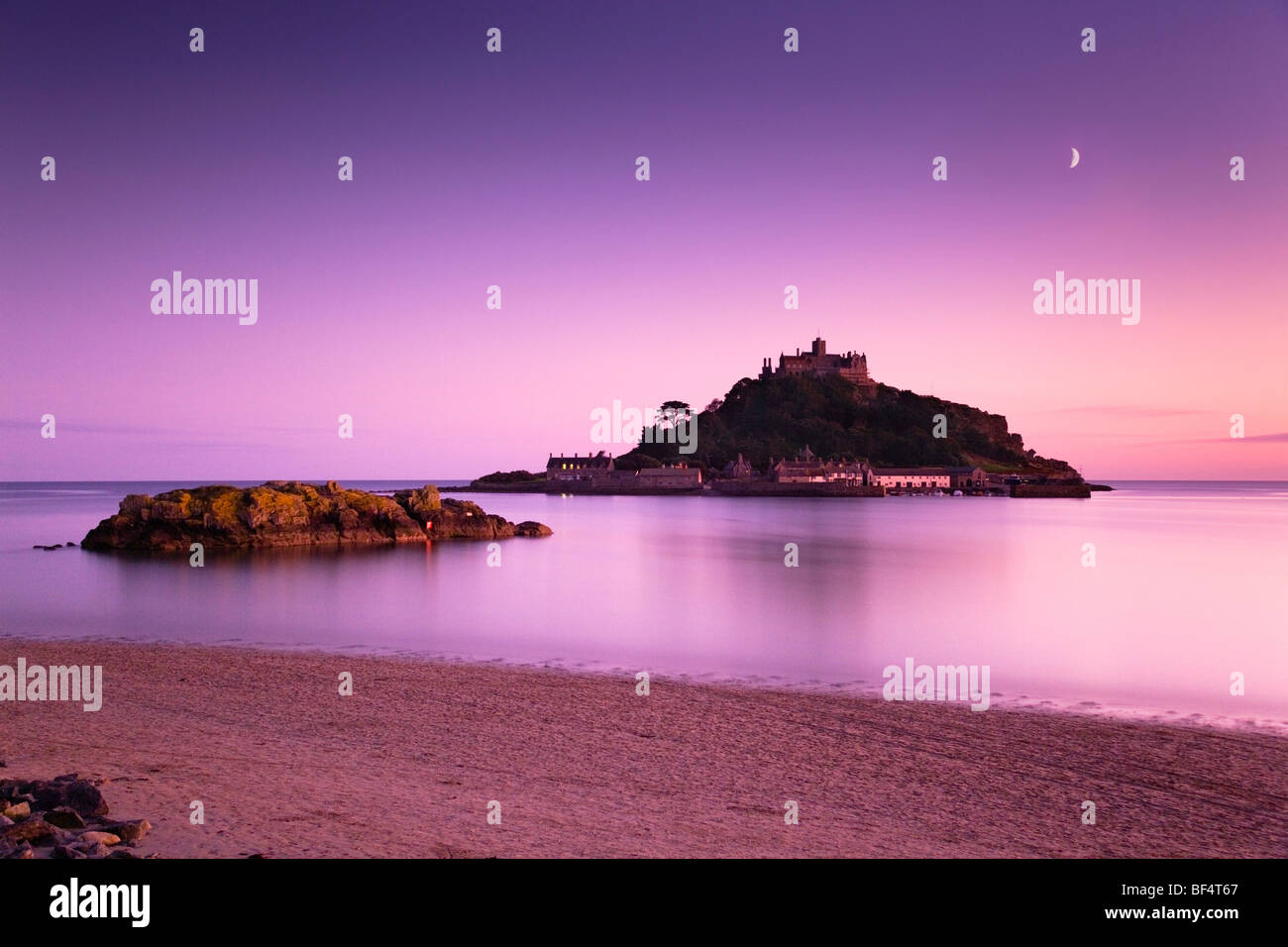 St michael's mount cornwall hi-res stock photography and images - Alamy
