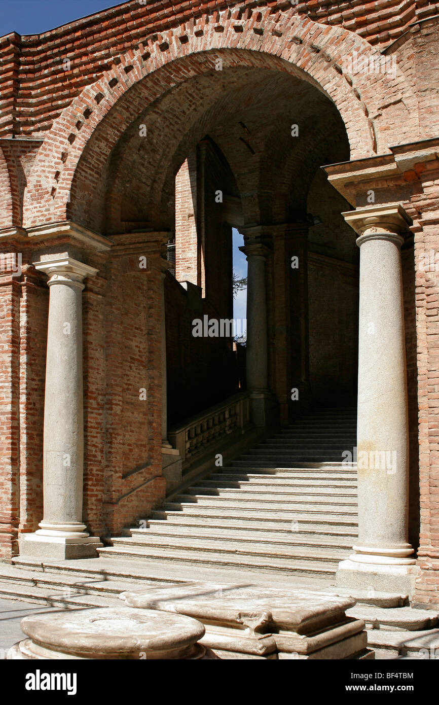 Colonne verticale hi-res stock photography and images - Alamy
