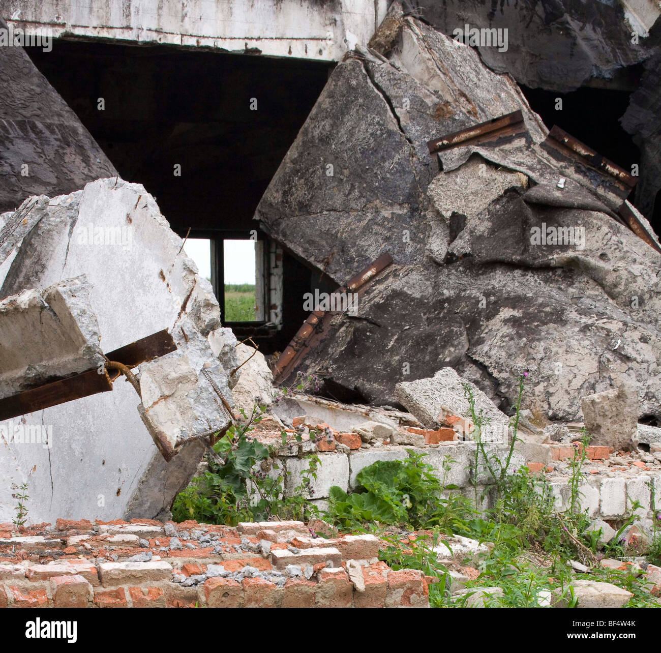 destroyed russian buildings abstract photography Stock Photo - Alamy