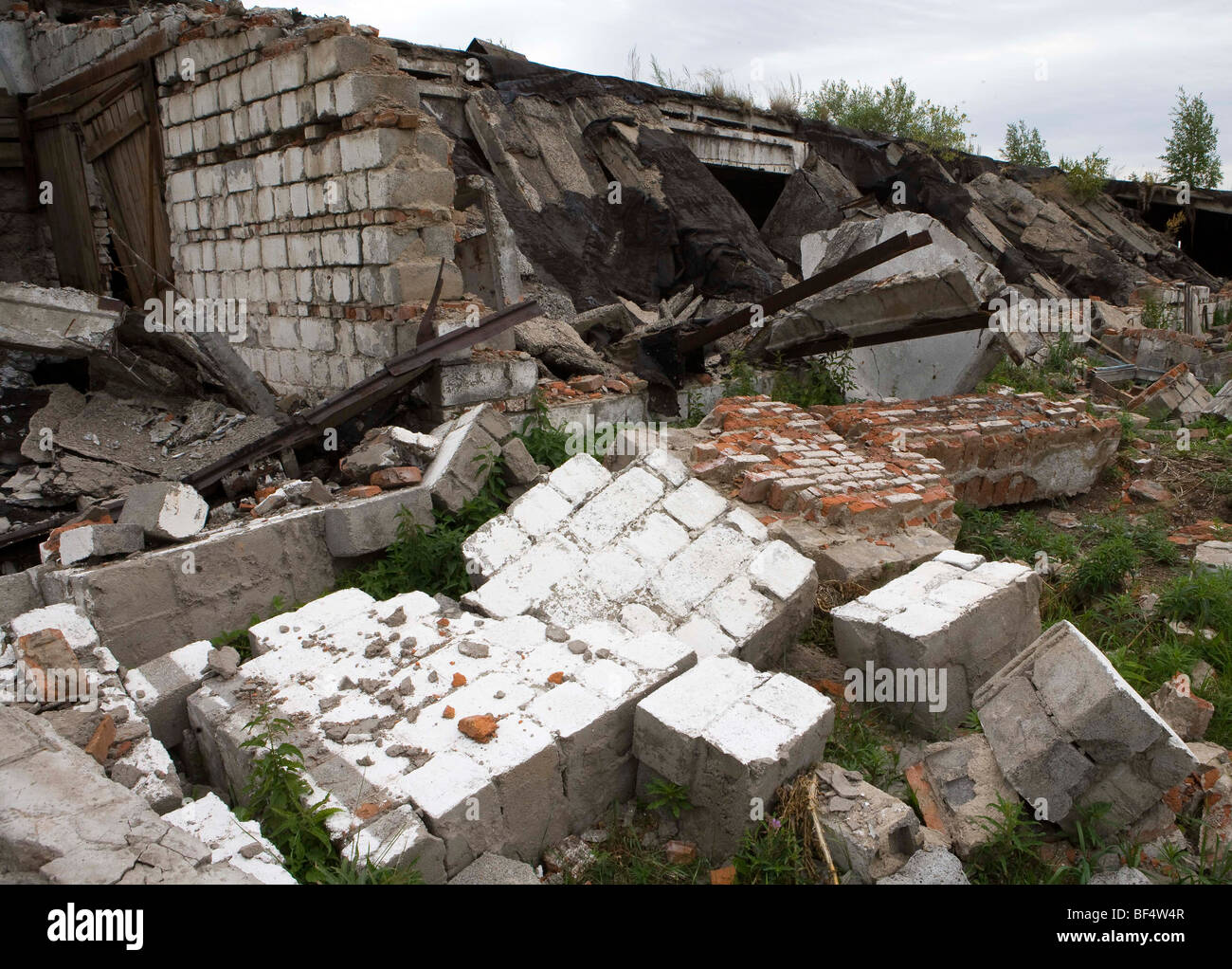 destroyed russian buildings abstract photography Stock Photo - Alamy