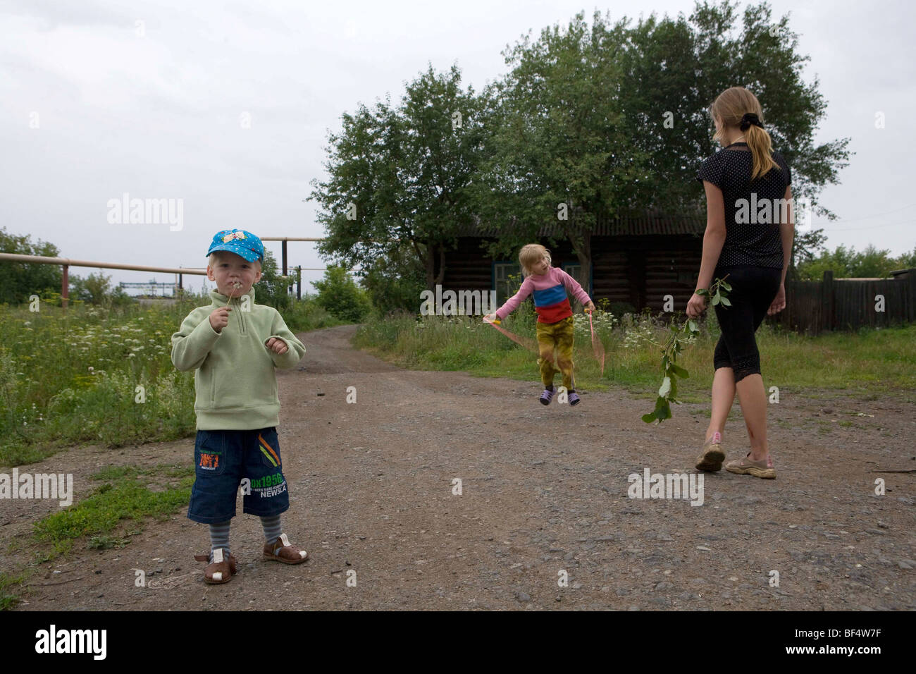 Russian poverty hi-res stock photography and images - Alamy