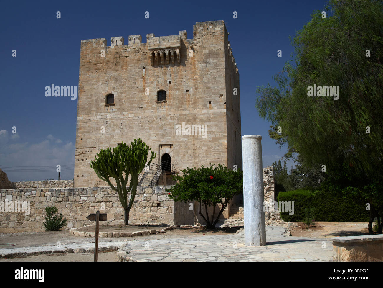 Kolossi castle and pillar republic of cyprus Stock Photo - Alamy