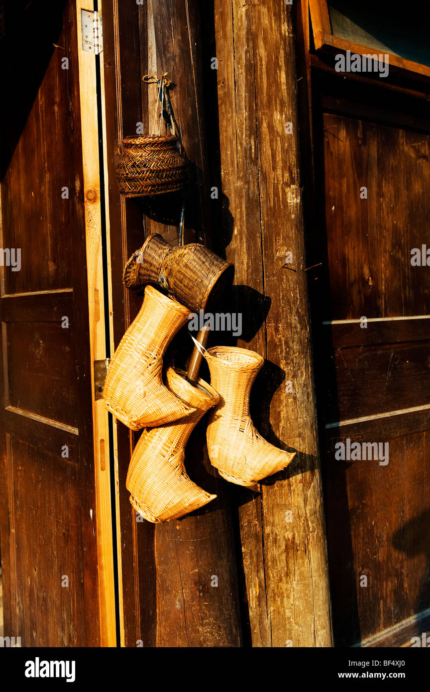 Traditional bamboo baskets house hi-res stock photography and images ...