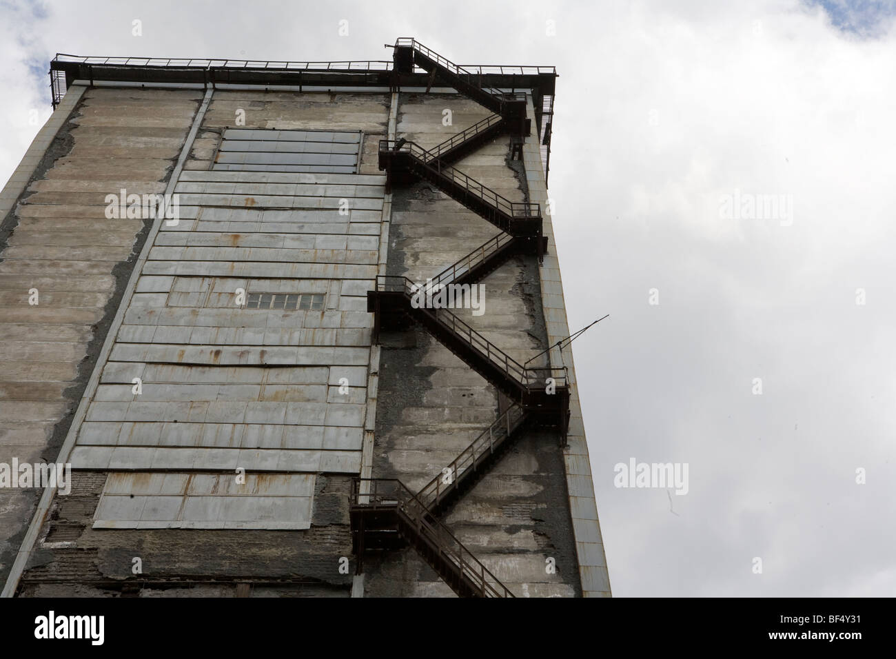 Fire escape staircase hi-res stock photography and images - Alamy
