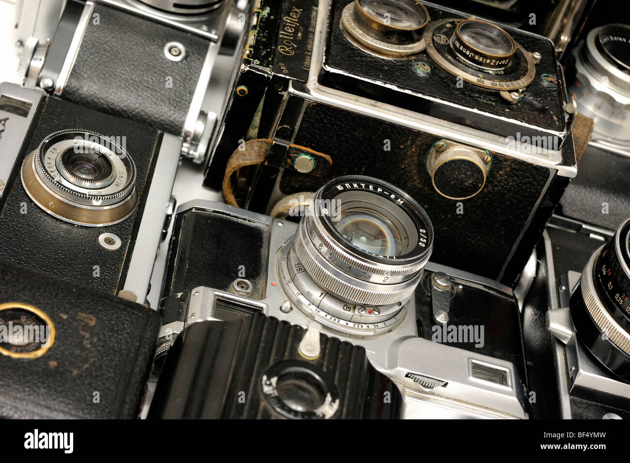 Collection of old cameras Stock Photo - Alamy